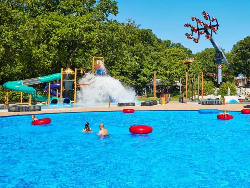 Tikibad - Waterpark en glijbanenparadijs op Duinrell