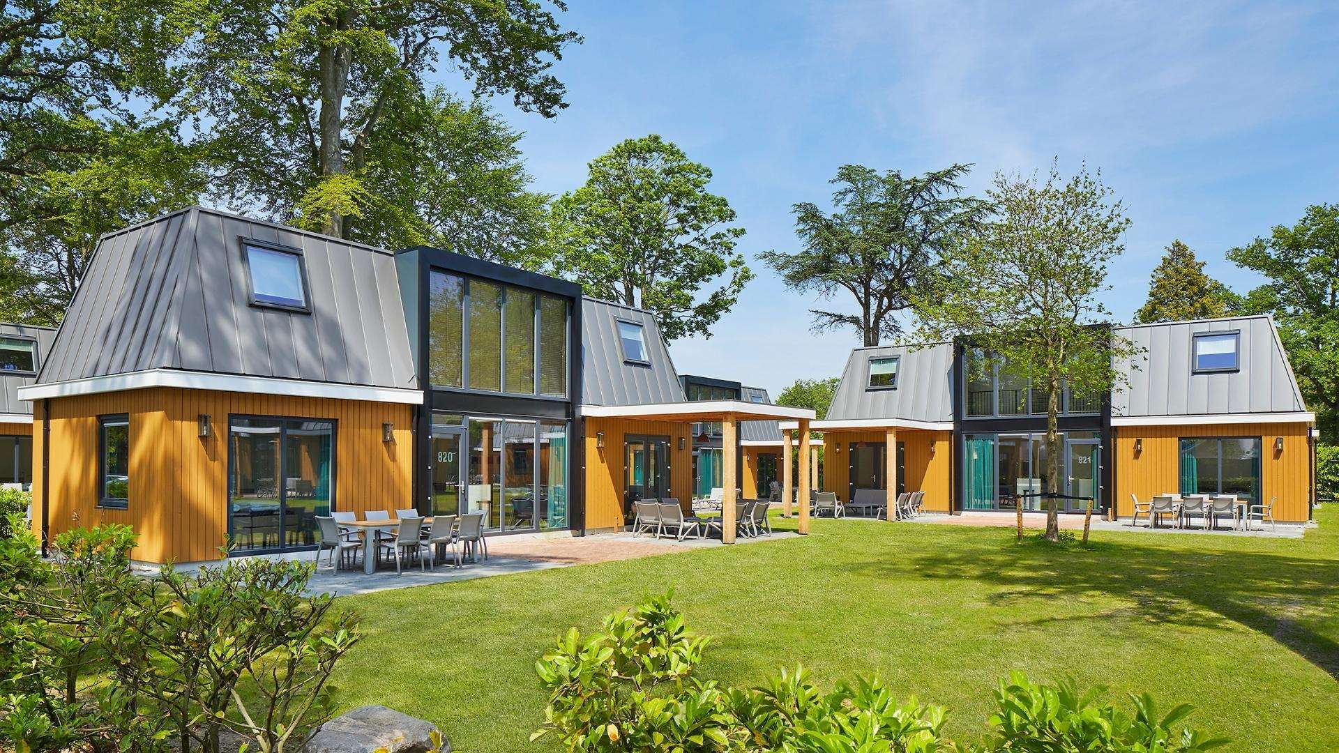 Vakantiepark in Nederland op Duinrell - Incl. Attractiepark en Tikibad